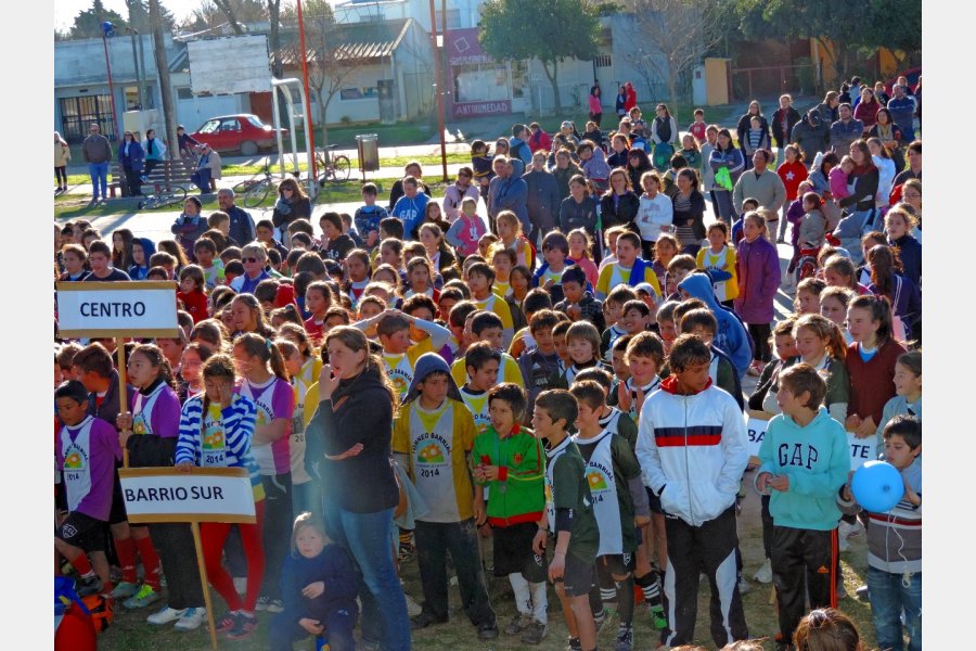 Larroque :: Se recordó el Torneo Barrial “Iván Manso”